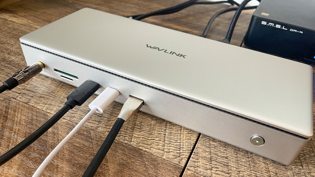Wavlink USB C DisplayLink (DL7400) Premium Docking Station Review | Tom ...