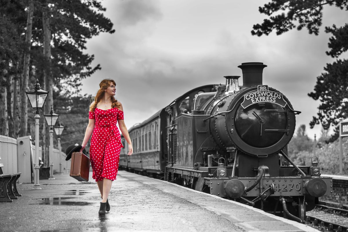 Make your pictures 'pop' with selective color in Photoshop Elements ...