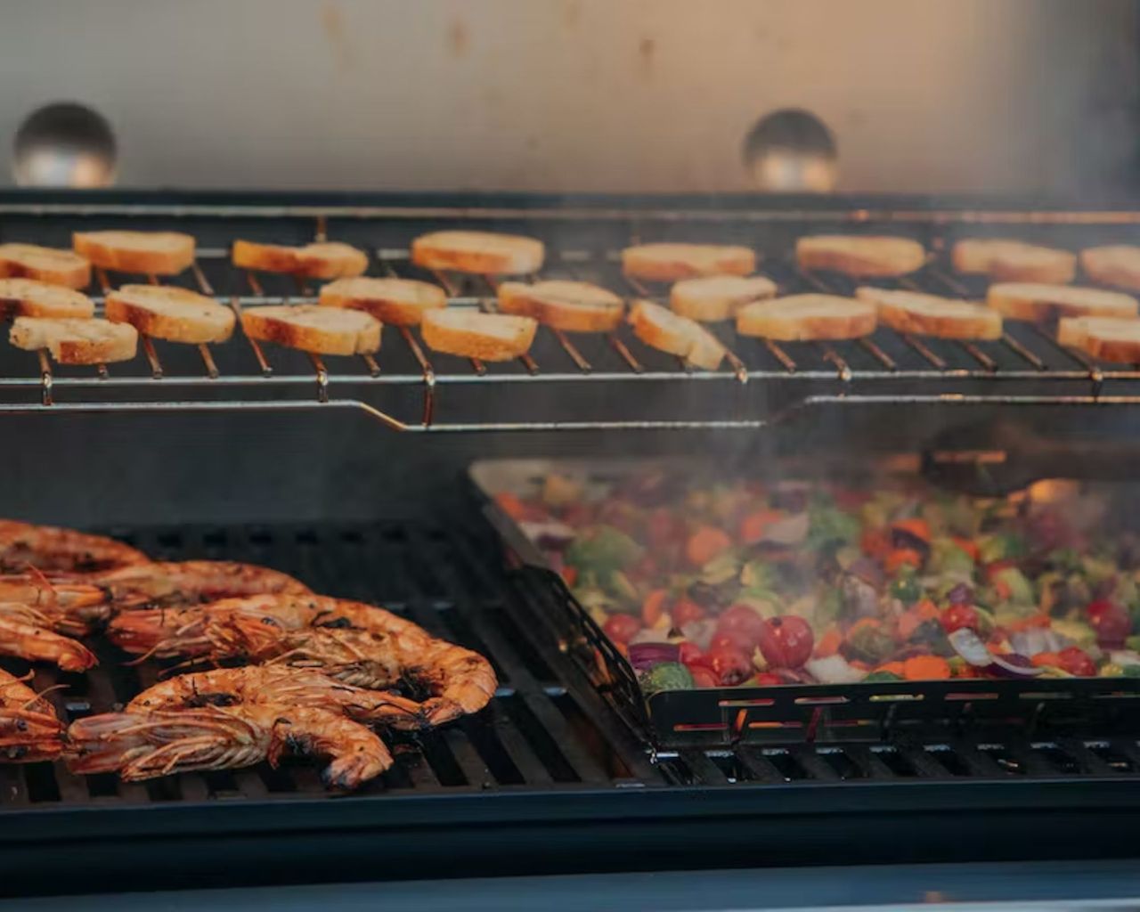 Weber Genesis SPX-435 Smart Gas Grill review: a gas grill to rule them ...