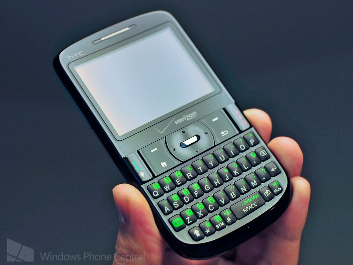 Ballmer regrets not redeploying more talent to Windows Mobile in early ...