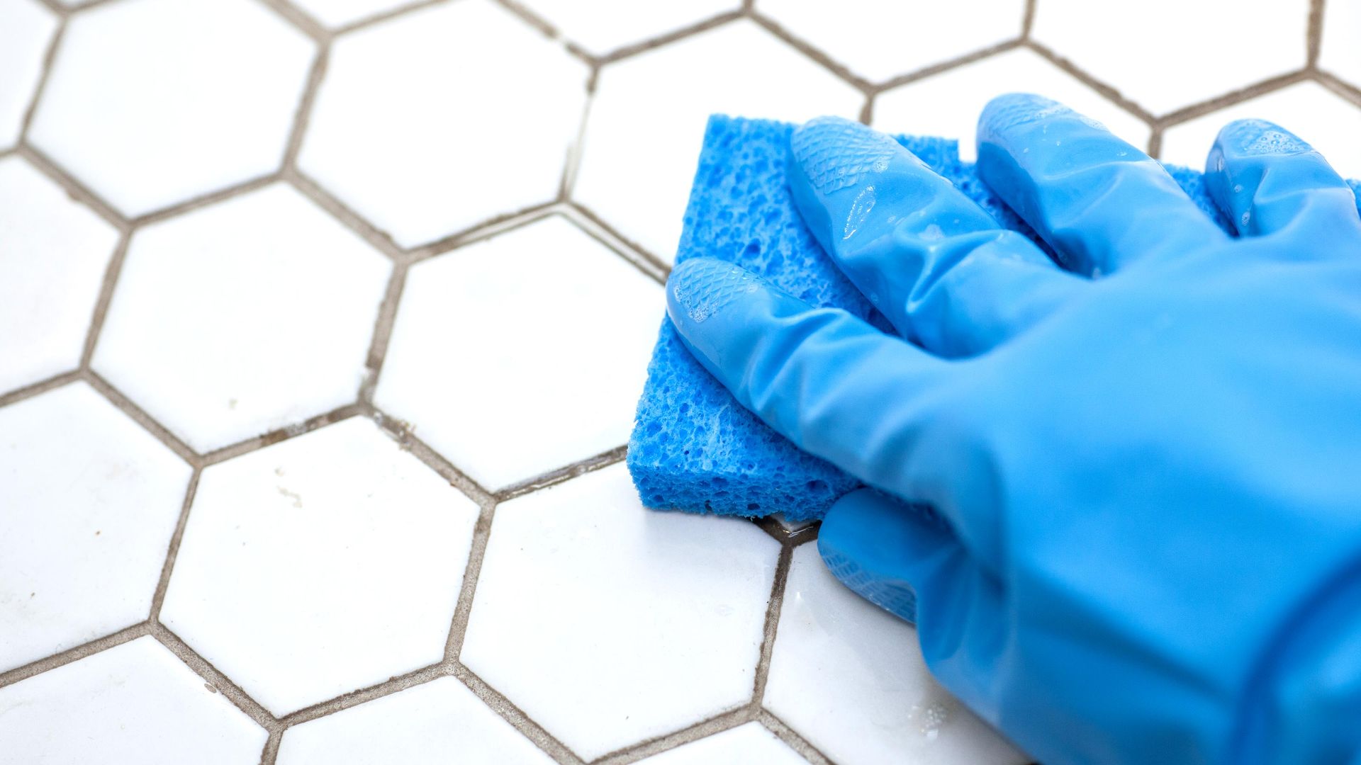 Cleaning grout: Six ways to restore it to its former glory | Homebuilding