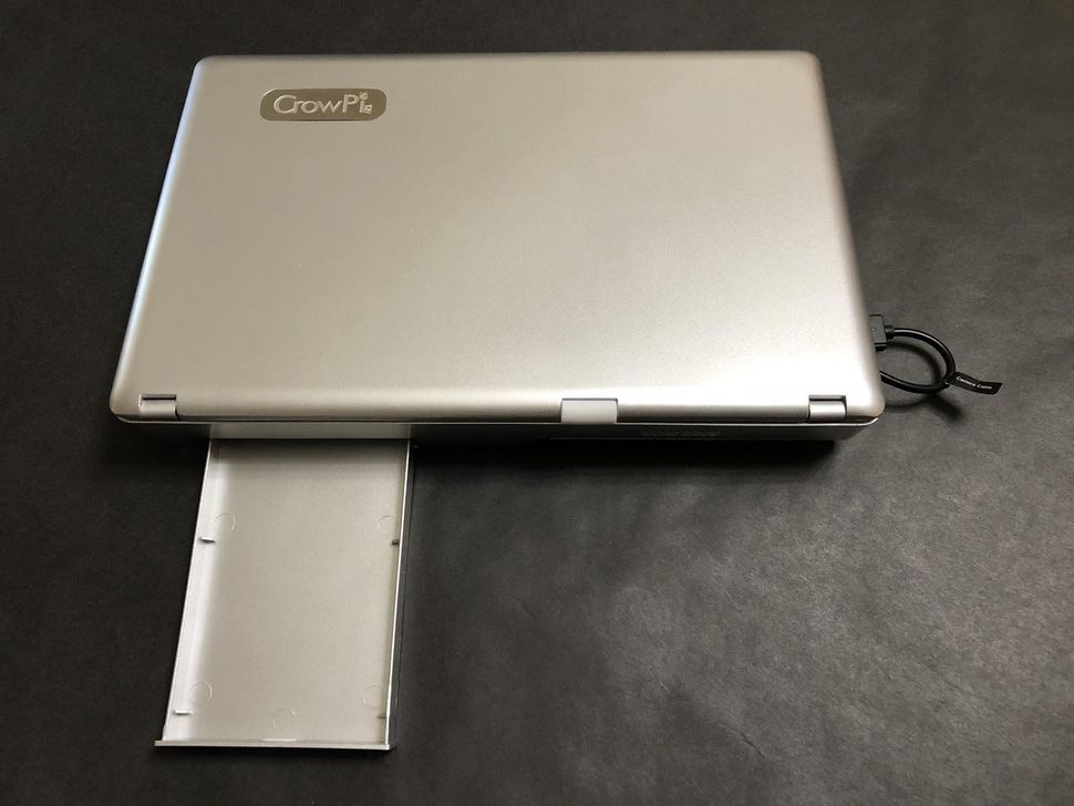 CrowPi2 Raspberry Pi Laptop Review: Full STEAM Ahead | Tom's Hardware