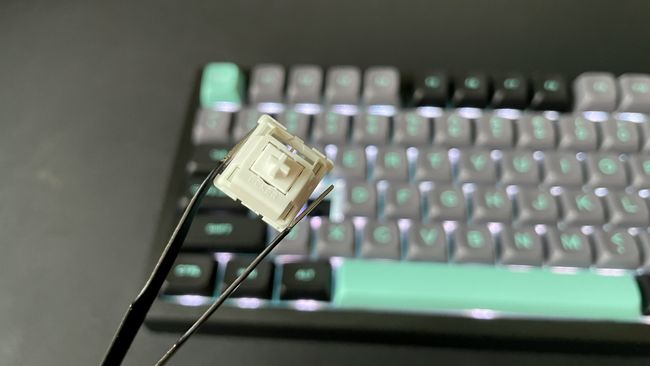 Epomaker x Feker Galaxy 80 keyboard review: It's sturdy, pillowy, and ...