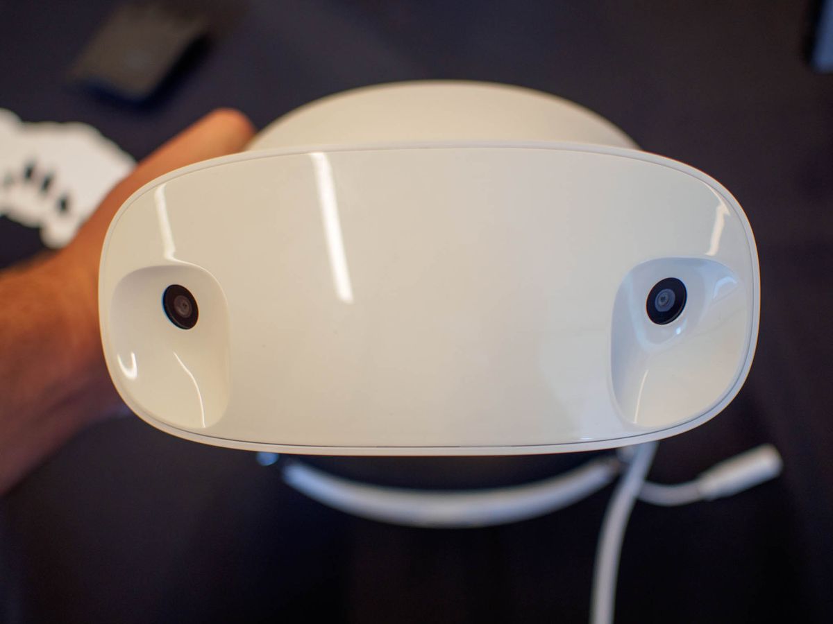 Dell's Windows Mixed Reality headset is good — but it's all about the ...