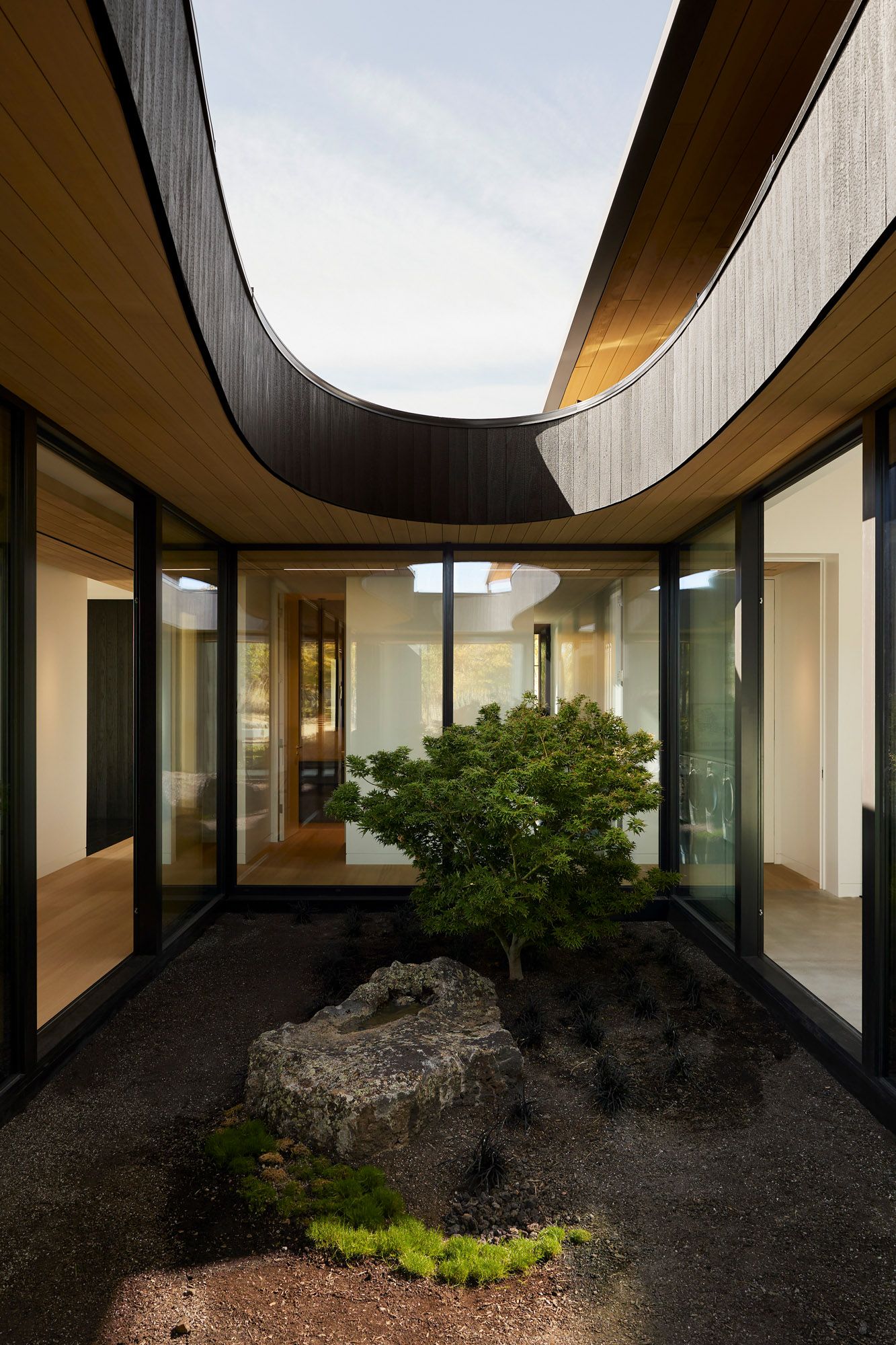 Tour Slot House by Klima Architecture | Wallpaper