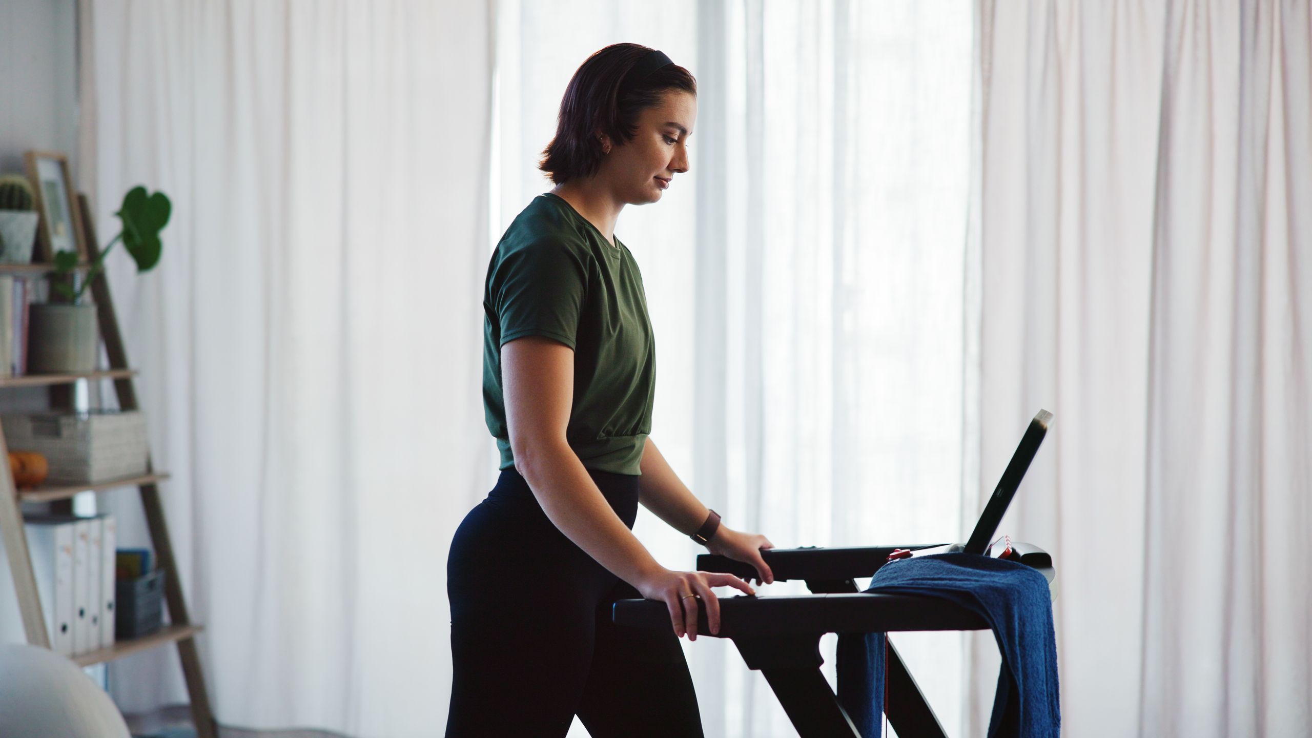 A personal trainer says this simple 20-minute treadmill workout could ...