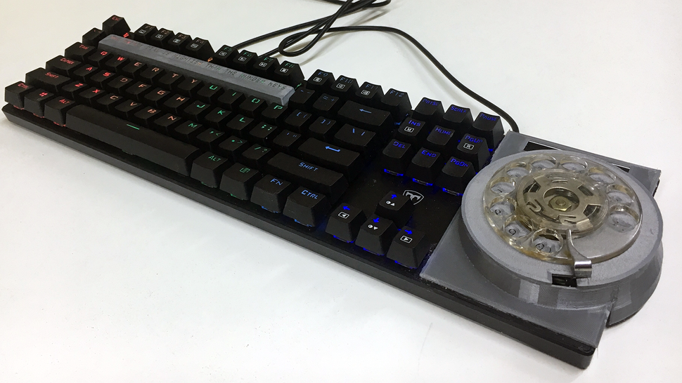 Modded Keyboard Flaunts Vintage Rotary Phone Dial | Tom's Hardware