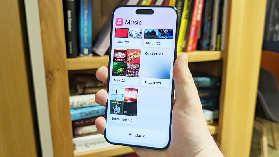 I tried Apple’s alternative iPhone interface in iOS 17 — here’s what ...
