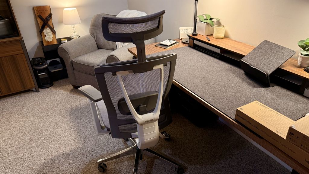 Autonomous ErgoChair Mesh office chair review | TechRadar