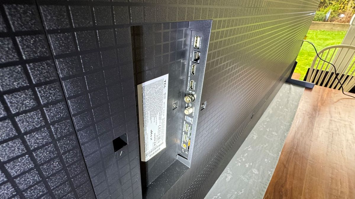 TCL 98Q9BK 98-inch TV review: a massive mini-LED screen for a small ...