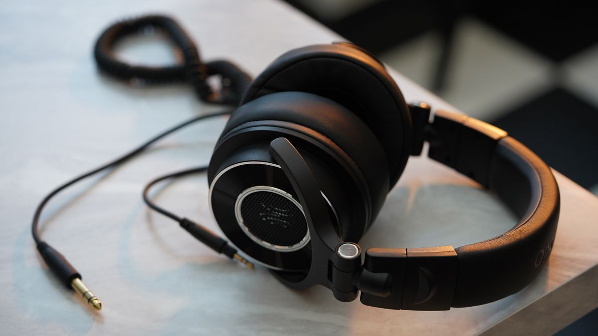 OneOdio Monitor 60 review: quality headphones made for the studio ...