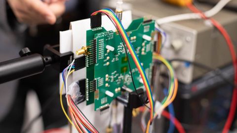 X-ray vision chip gives phones 'Superman' power to view objects through ...