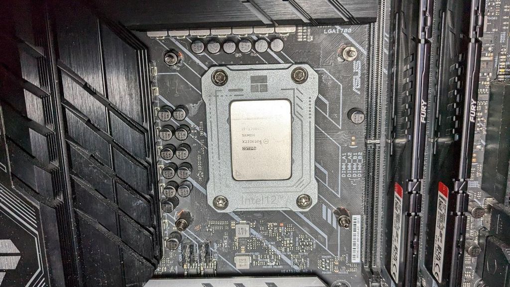 Corsair iCUE H170i Elite LCD XT Review: Chart-Topping Performance | Tom ...