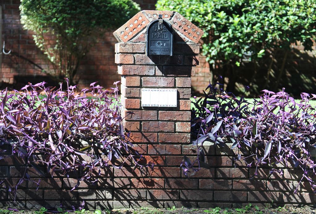 Front garden wall ideas: 10 front yard walls | Homes and Gardens