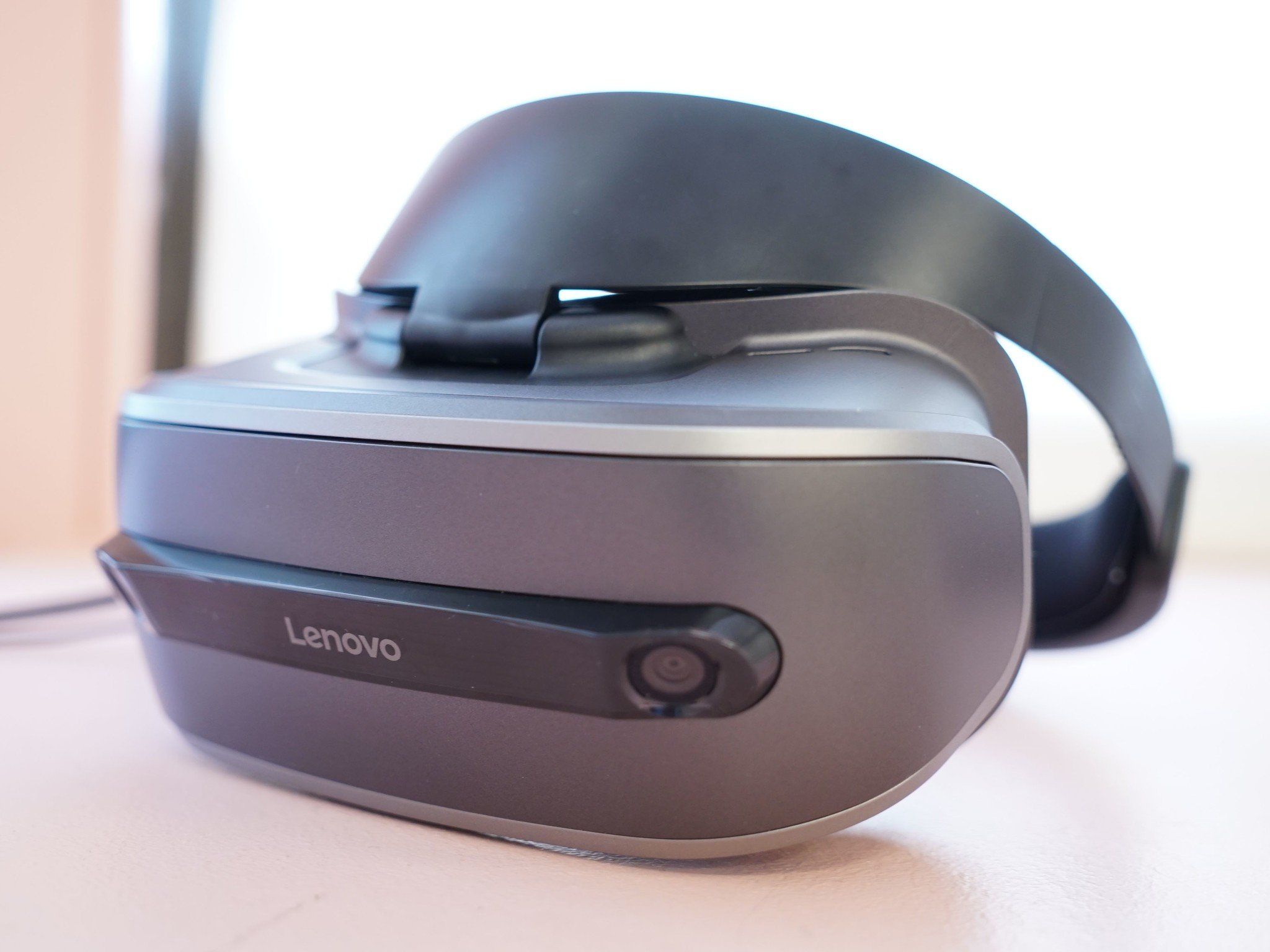 Microsoft brings immersive mixed reality and AI experiences to ...