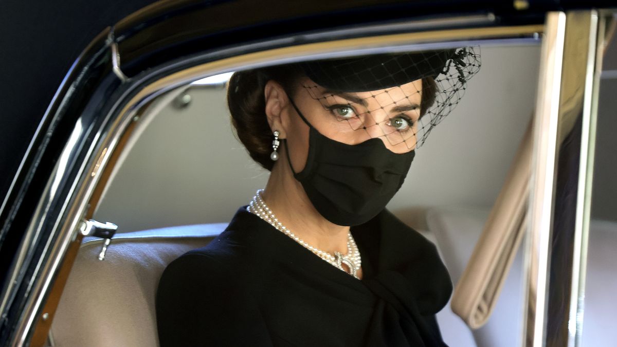 Here’s why the pearls Kate wore to the funeral are so significant ...