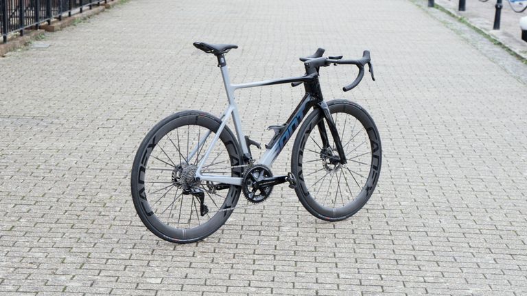 Giant Propel Advanced SL review: Showing its age a little but can still ...