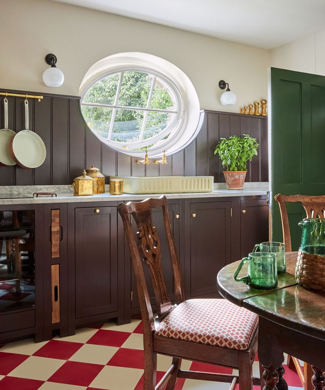 5 brown kitchen ideas to make your space look more expensive | Homes ...