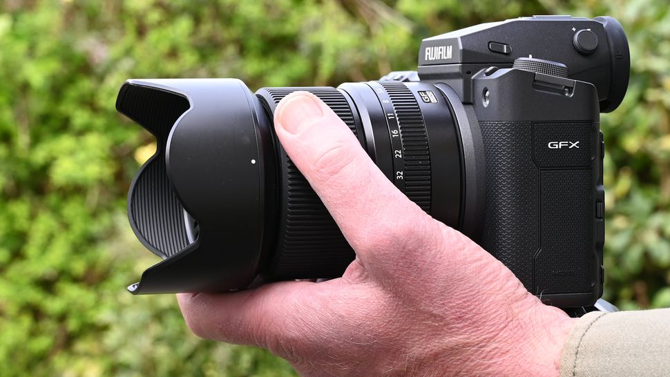 Fujifilm GF 45mm f/2.8 R WR review: A pimped-up prime with a classic ...