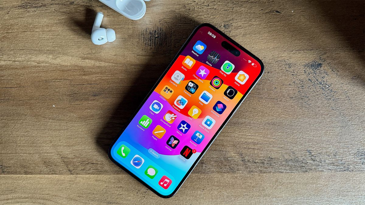 Apple iPhone 15 Plus review: a big-screened phone with a lot to love ...