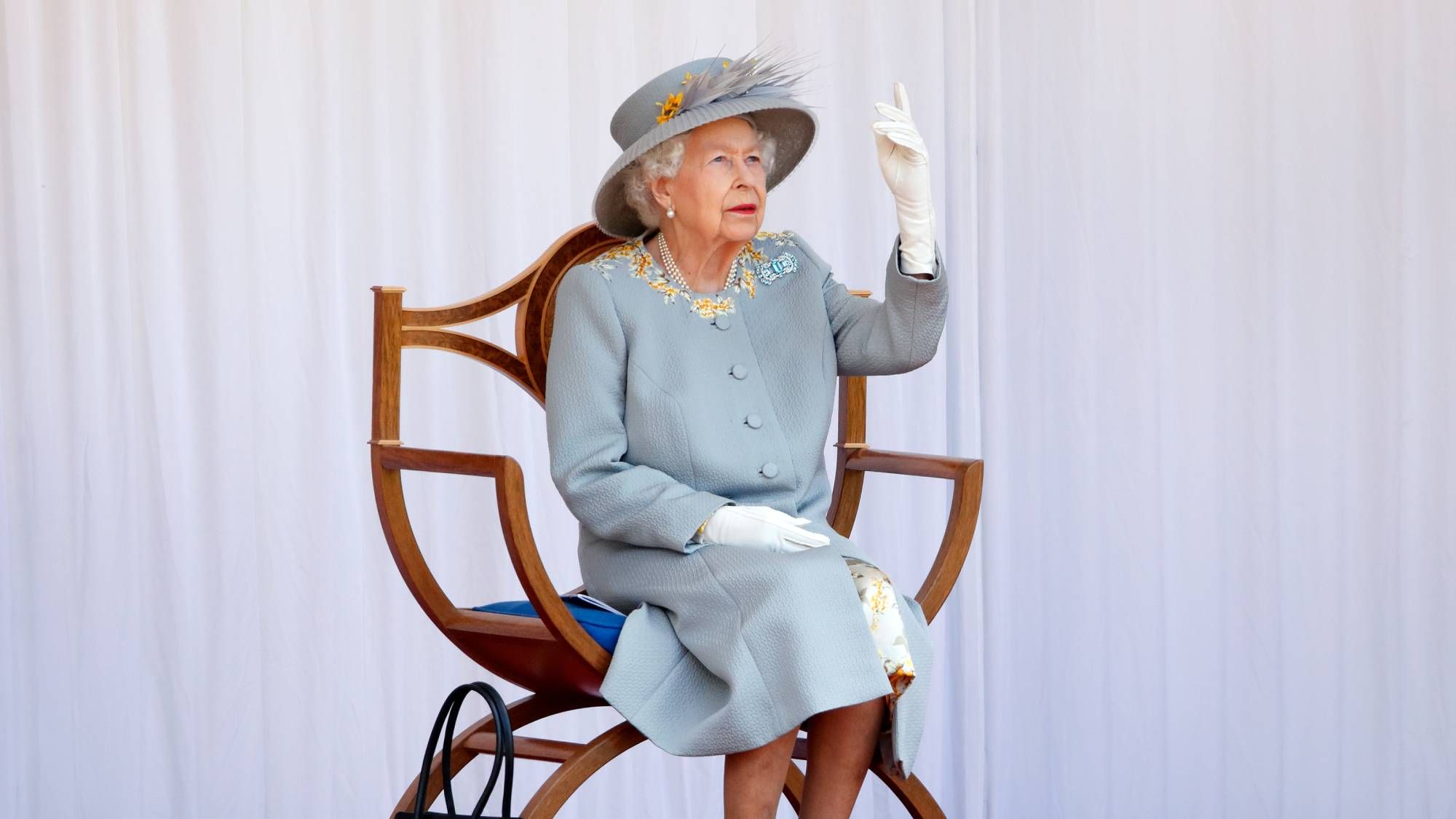The Queen has unveiled a new portrait and shared an important message ...