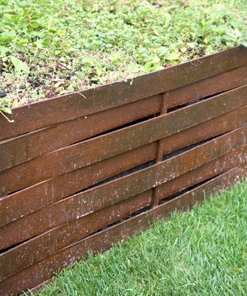 Lawn edging ideas: 15 ways to border your grass in style | Gardeningetc