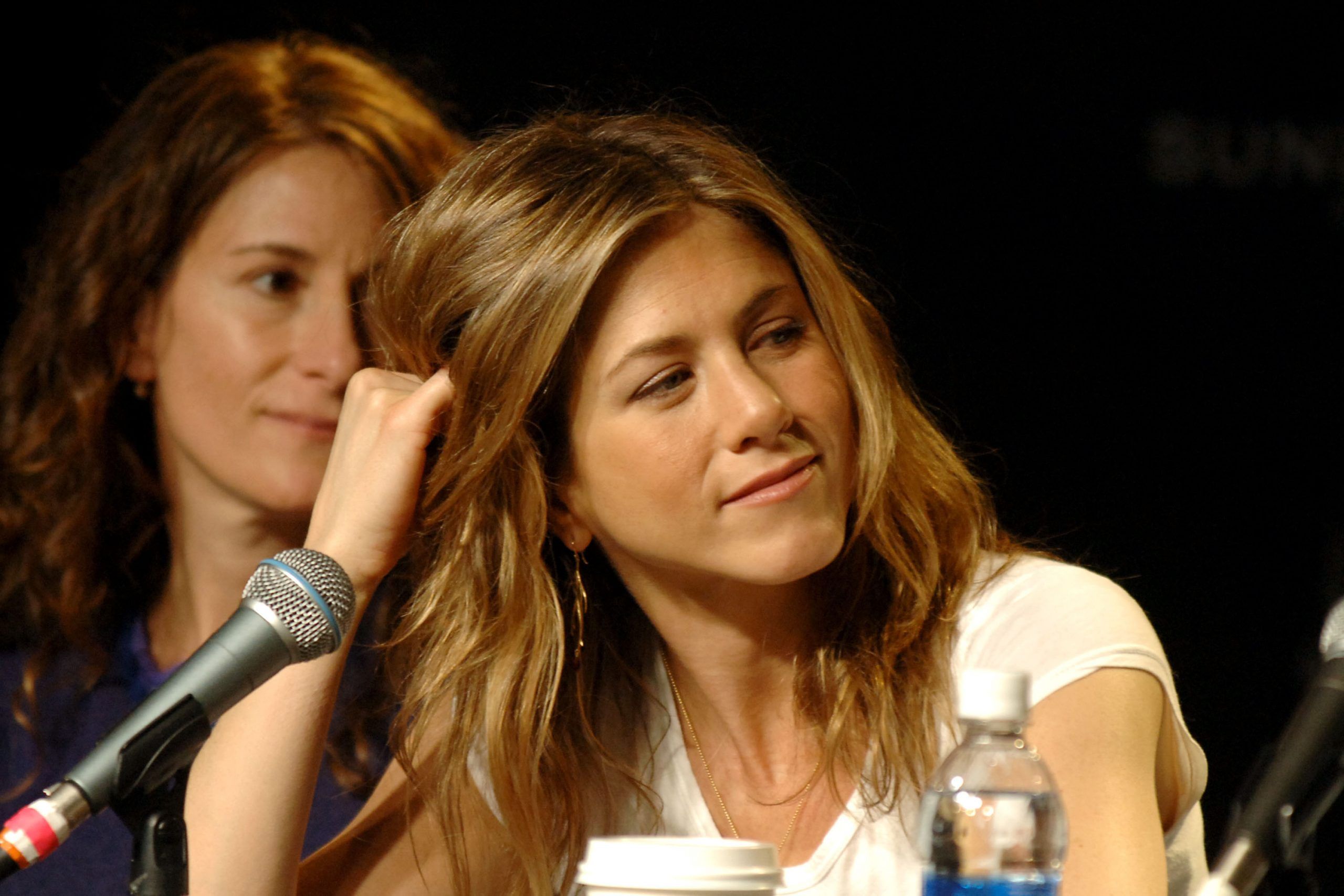 A resurfaced Jennifer Aniston video interview from 1998 is distressing ...