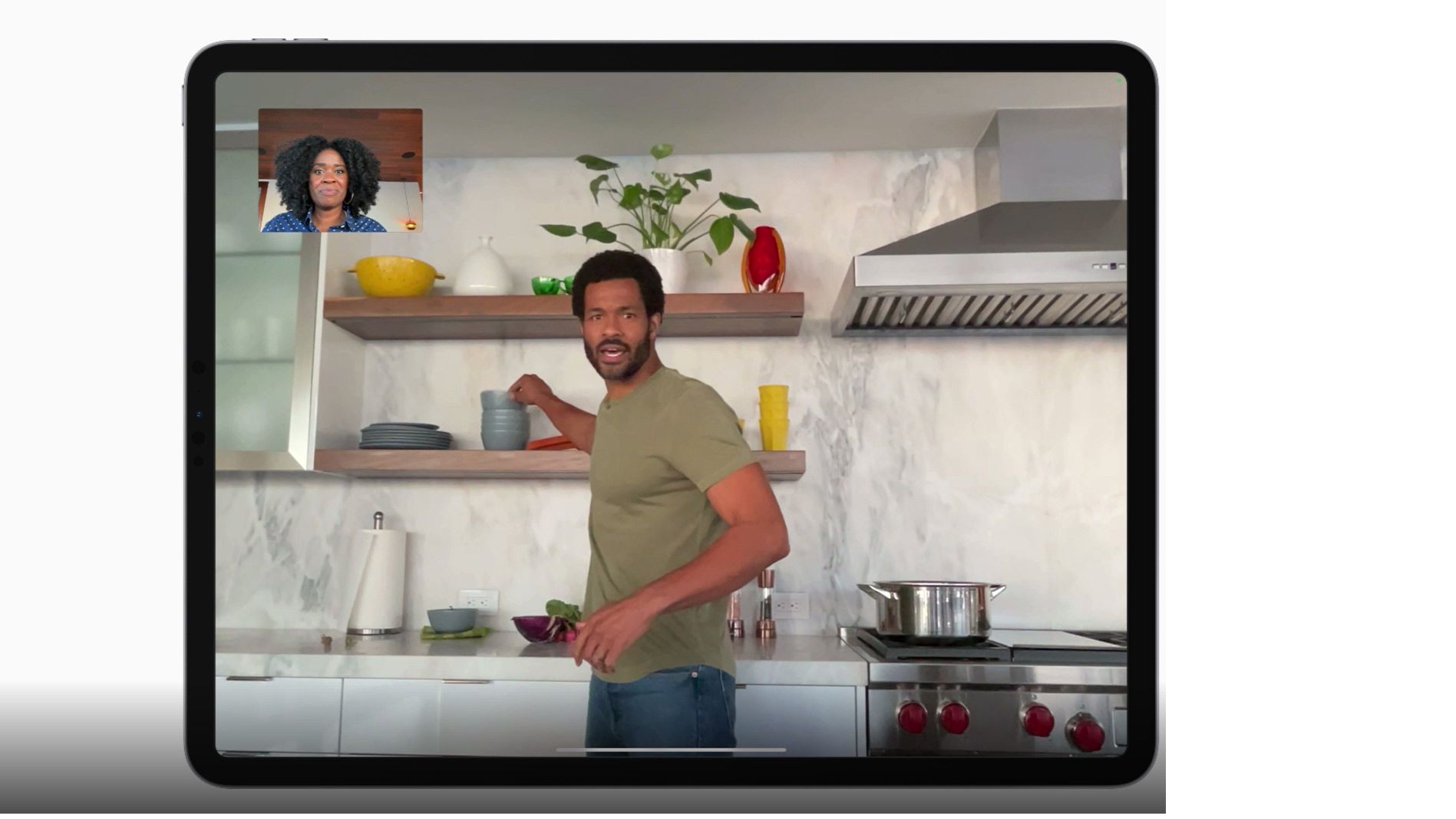Apple’s ‘Center Stage’ camera follow feature is here to stay – quit ...