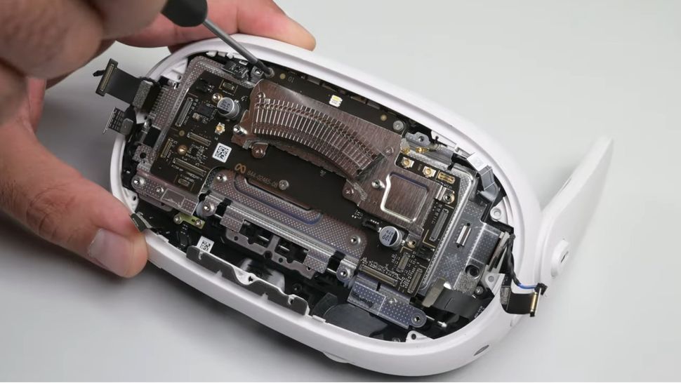 Meta says fewer Quest 3s are gathering dust – is VR’s biggest issue a ...