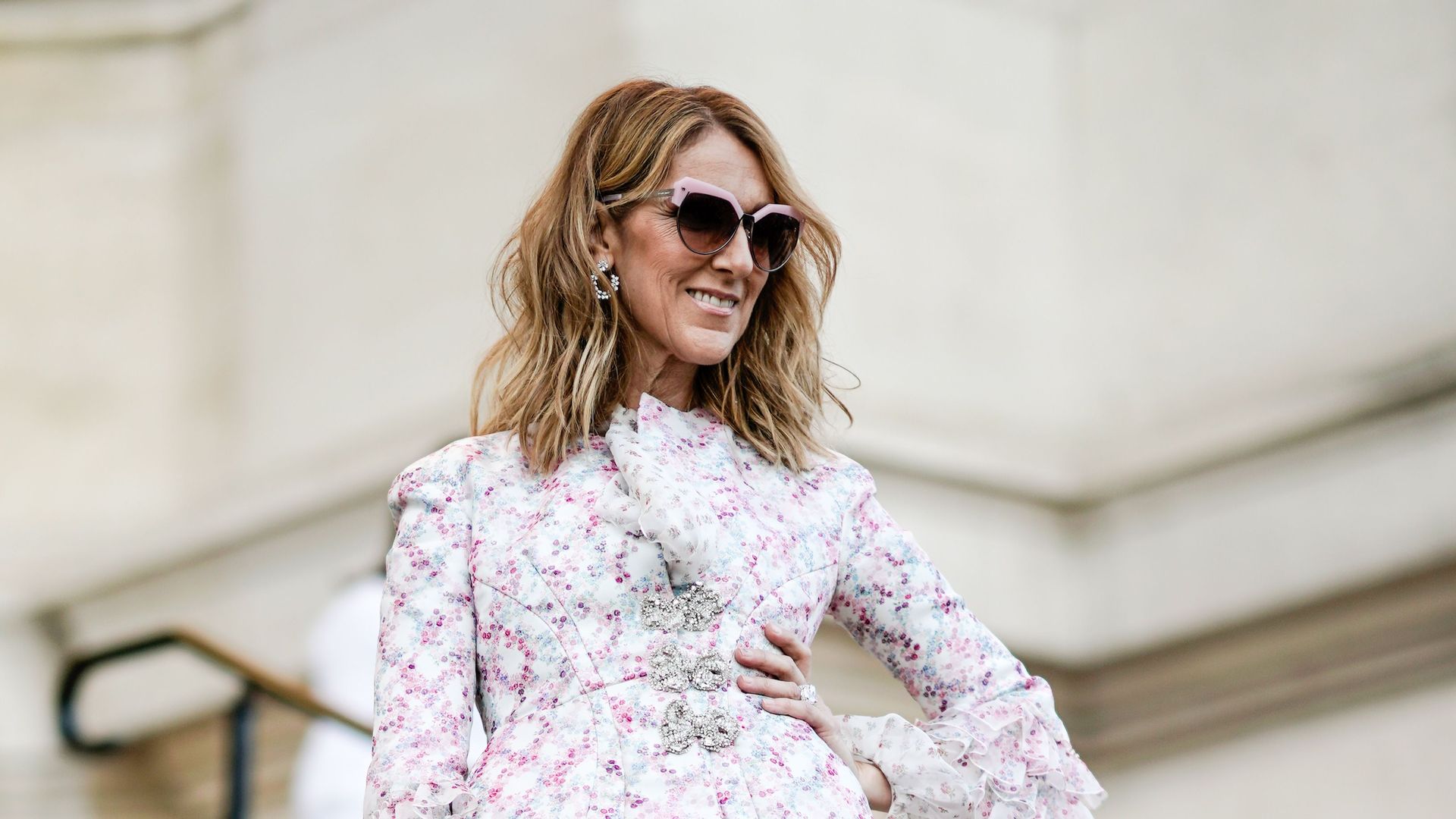 Celine Dion Unveils Dramatic Lob Haircut at Paris Couture Week | Marie ...
