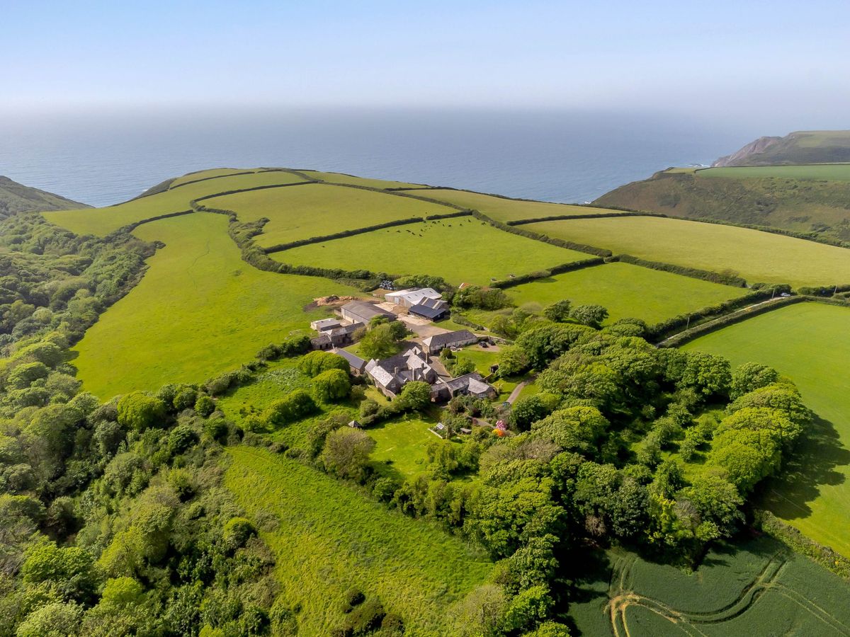 A superb Cornish Manor House that has never been seen on the open ...