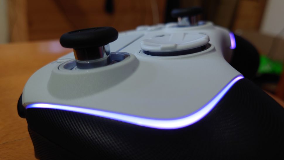 Razer Wolverine V2 Pro review - Falls short of its potential | TechRadar