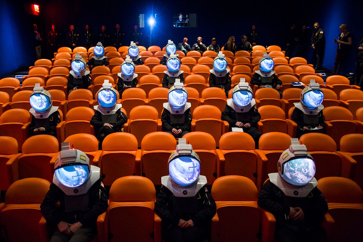 Nat Geo's New 'Space Projection Helmet' is an Out-of-This-World Virtual ...