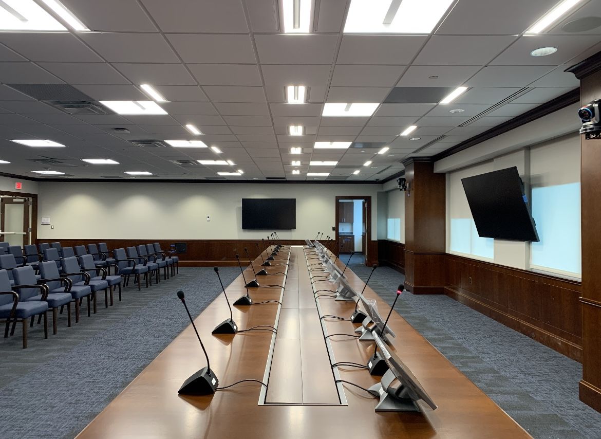 Proper Lighting Absolutely Matters During Meetings, Videoconferencing ...