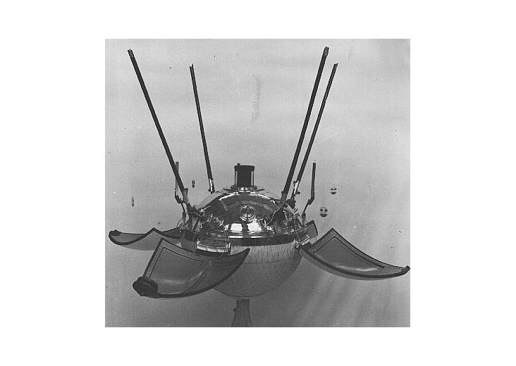 Luna 9: 1st Soft Landing on the Moon | Space