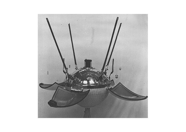 Luna 9: 1st Soft Landing on the Moon | Space