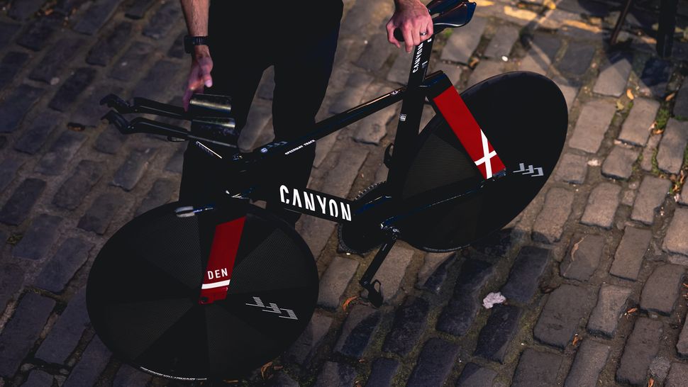 Wild new Canyon Speedmax CFR Track bike unveiled | Cyclingnews