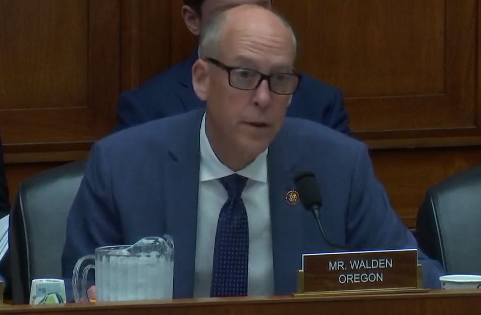 Rep. Walden 'On Edge" Over Geolocation Data Sharing | Next TV ...