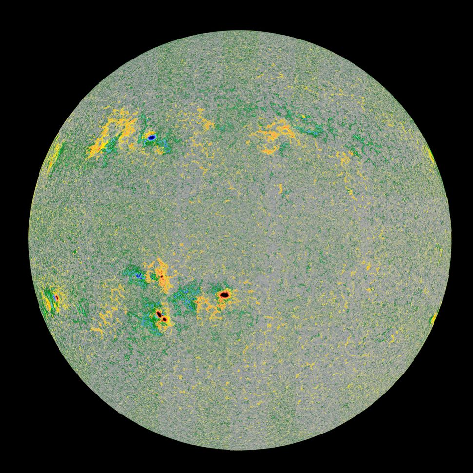 Solar Orbiter spacecraft captures sharpest views yet of sun's surface (images) | Space
