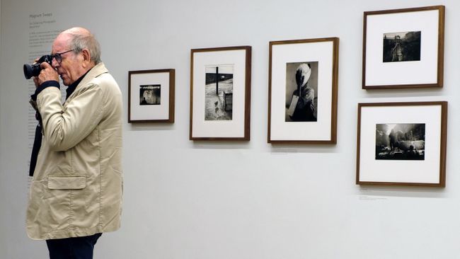 Street photographer Bill Cunningham's archive finds a permanent home at ...