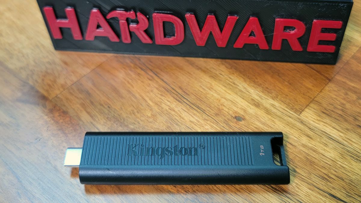 Best Flash Drives: Fast, Roomy USB Storage in Your Pocket | Tom's Hardware