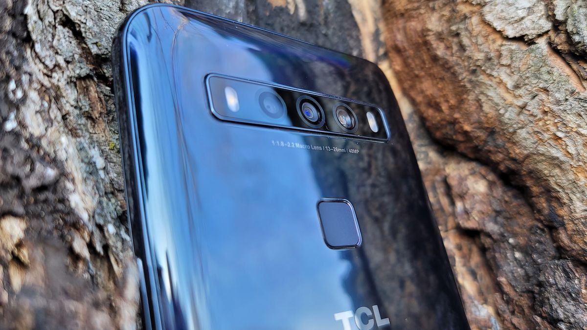 TCL 10 5G UW review: A diamond in the rough | Laptop Mag