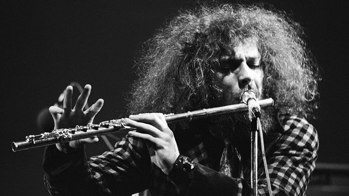 “The bassist was found with serious wounds, screaming that Vander had ...