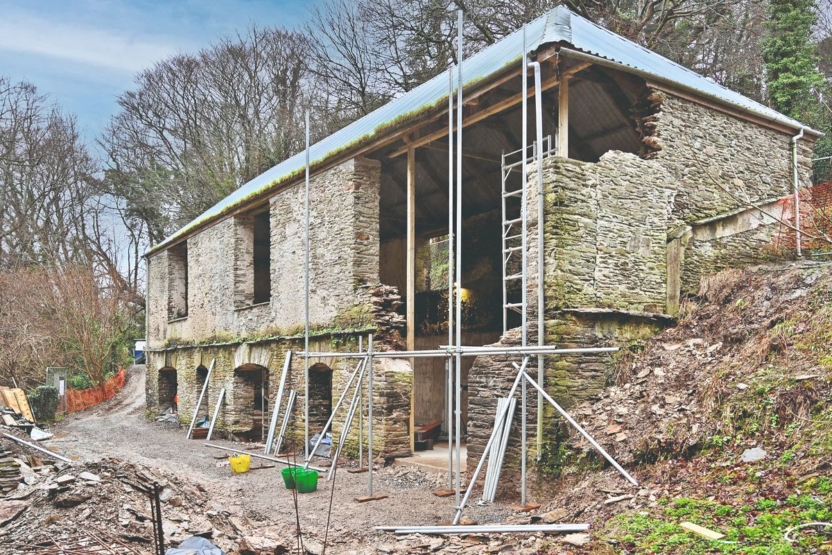 Meet the couple who are living the dream in a remarkable Devon barn ...