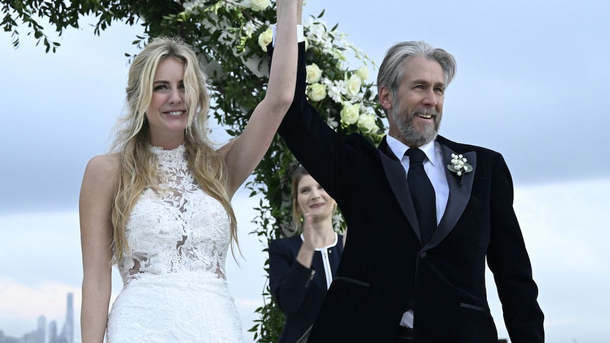 Succession's 9 Most Tragically (And Hilariously) Awkward Moments From ...