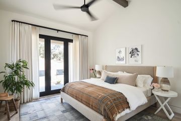 A modern rustic Sonoma farmhouse that's a lesson in laid back ...