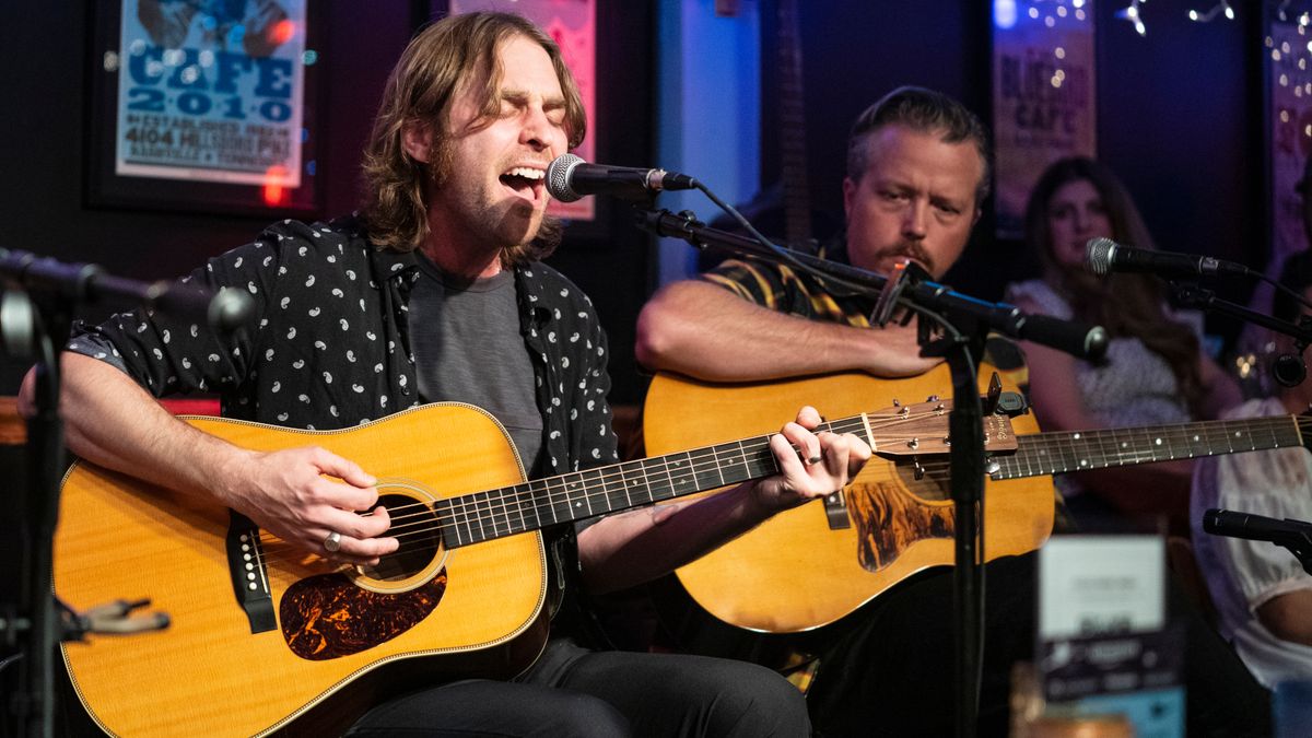 “Put the Guitar Down”: Sadler Vaden’s Top Five Tips for Guitarists ...