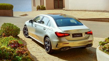 These are Mercedes-Benz, but not as you know them | T3