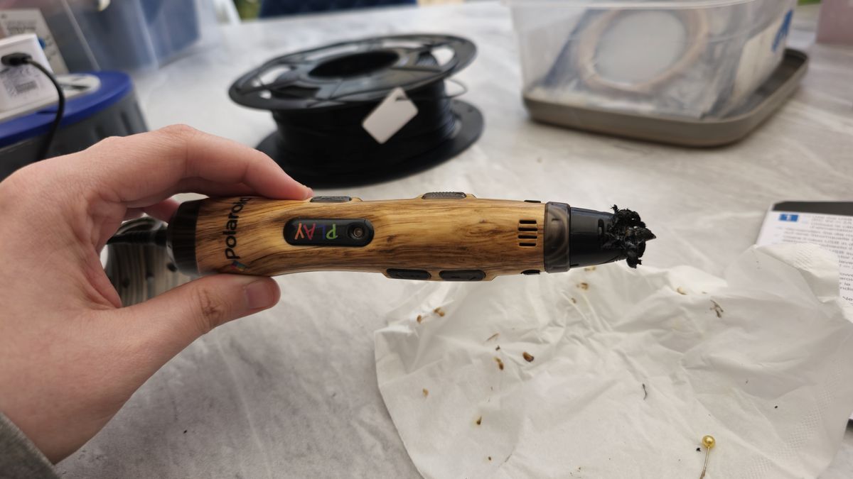 I love using 3D pens, but one of my older models nearly caught fire ...