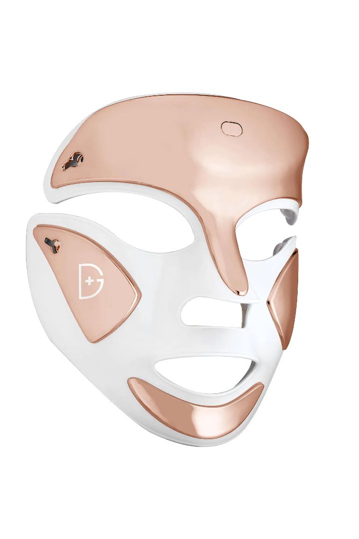 14 Best LED Light Therapy Face Masks in 2024, Reviewed by Experts ...
